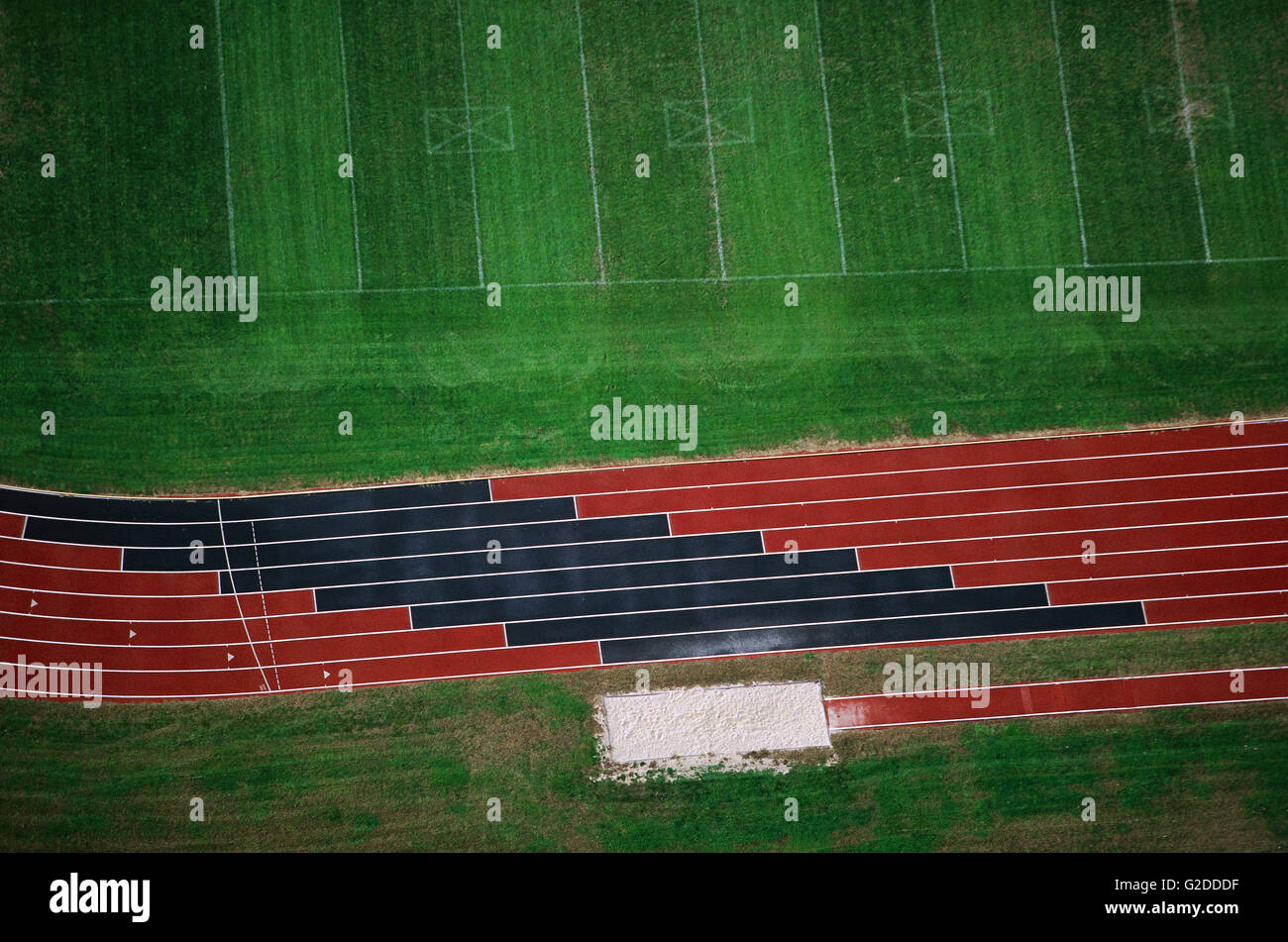 Running track aerial view hi-res stock photography and images - Alamy