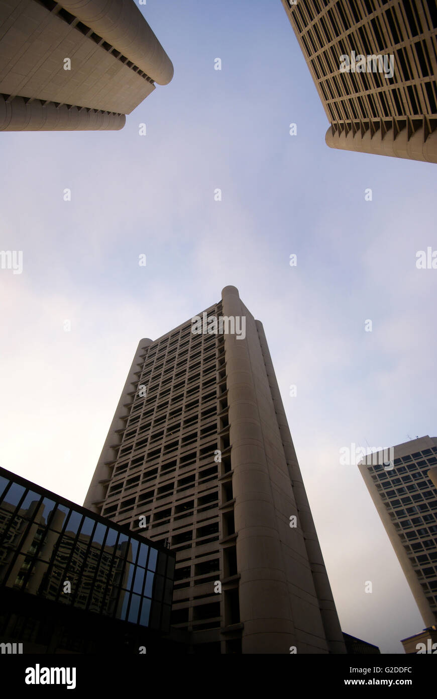 High rise brutalism architecture hi-res stock photography and images ...