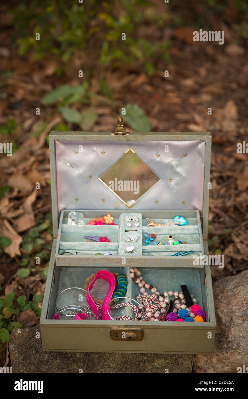 Open Jewelry Box on Ground Stock Photo - Alamy