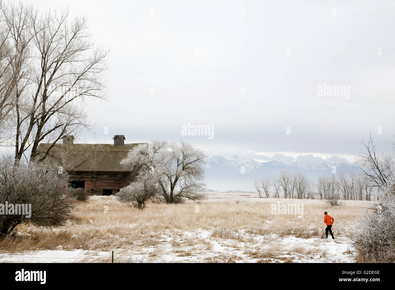 Barn across hi-res stock photography and images - Alamy