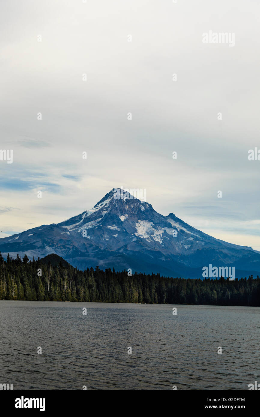 Peaceful Lake with Mount Hood in Background, Oregon, USA Stock Photo ...