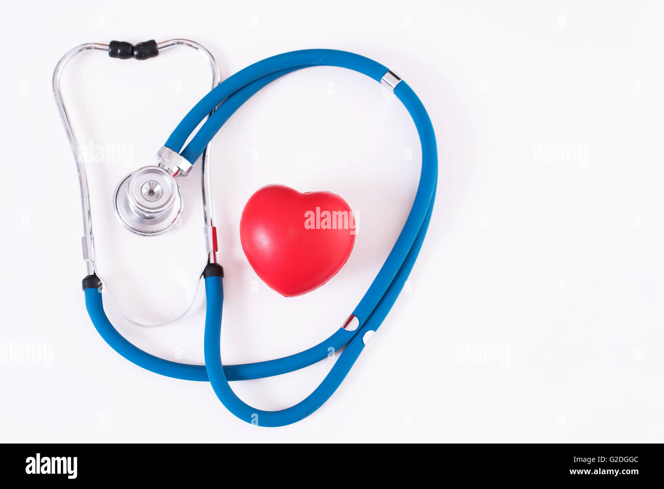Red heart and a stethoscope Stock Photo - Alamy