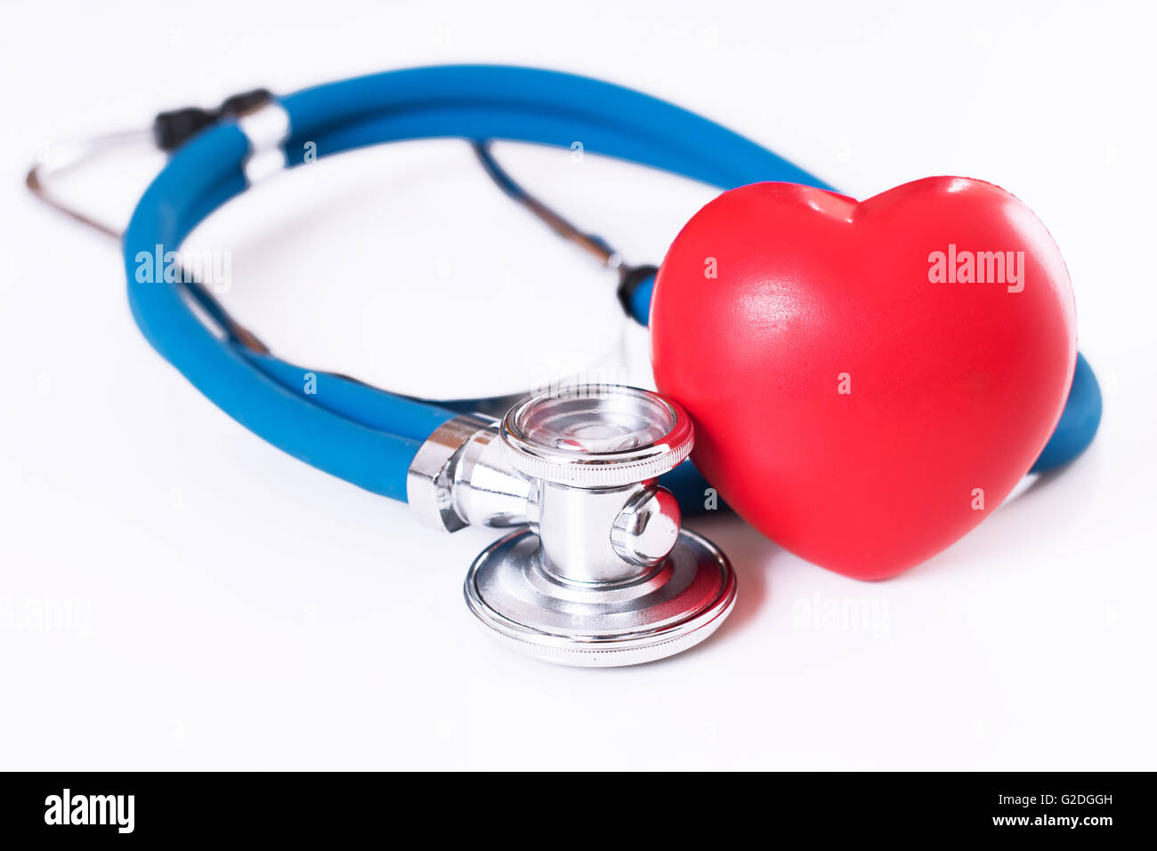 Red heart and a stethoscope Stock Photo - Alamy