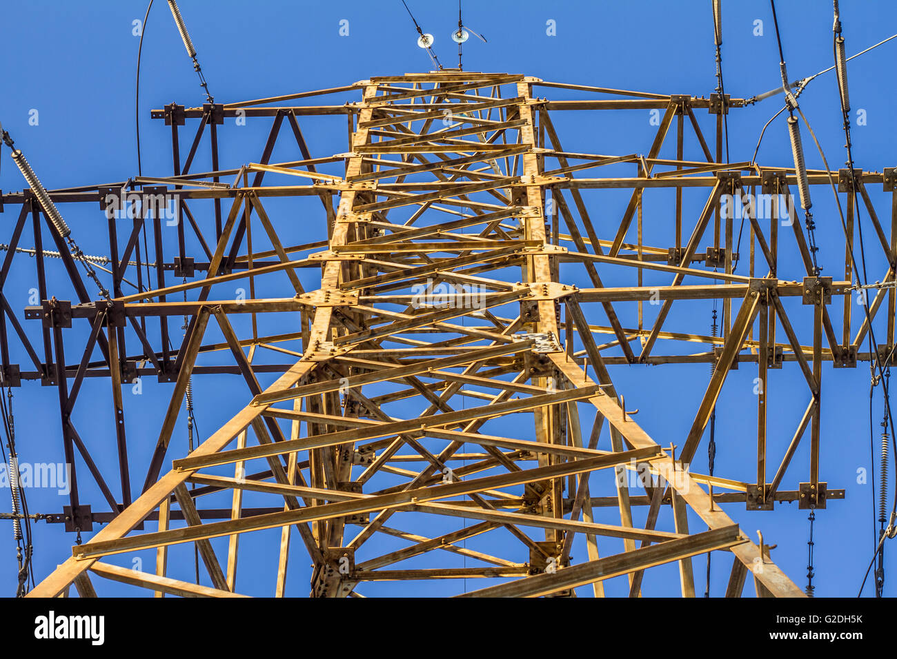 Electrical insulator hi-res stock photography and images - Alamy