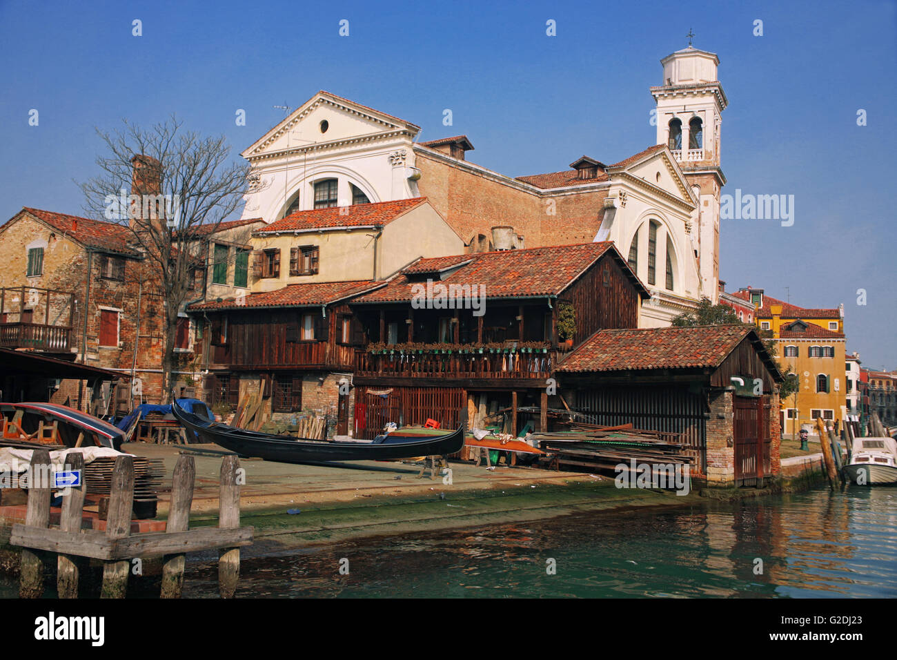 Squero di San Trovaso, Dorsoduro, Venice, Italy: one of the last ...