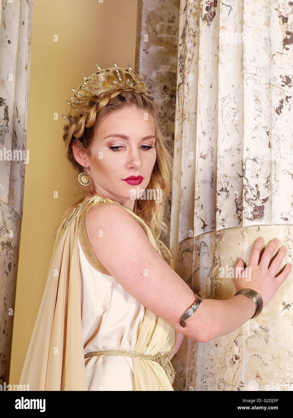 woman in traditional roman clothing posing in temple Stock Photo - Alamy