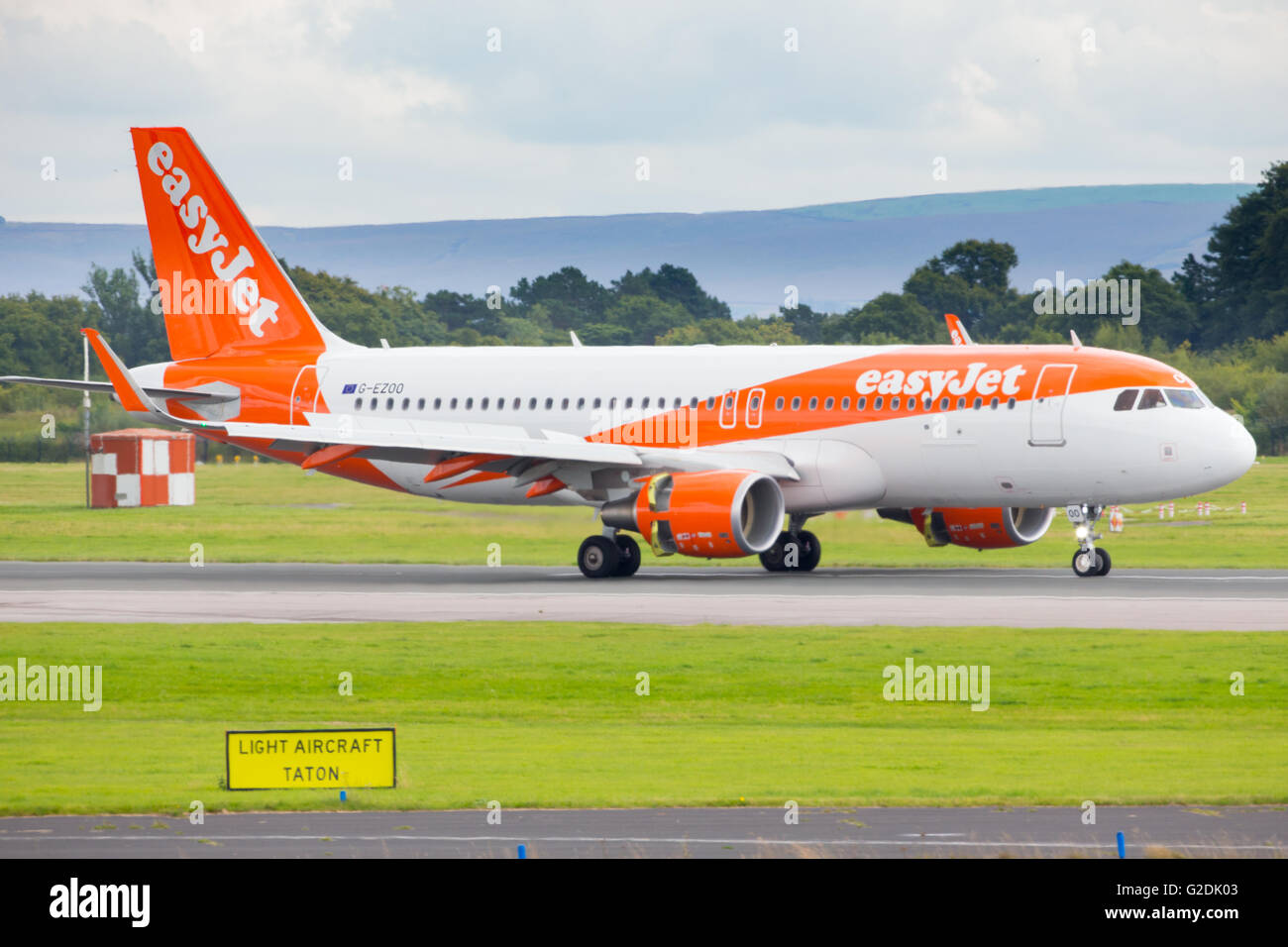 Easyjet Airbus Aircraft A320 Stock Photo - Alamy