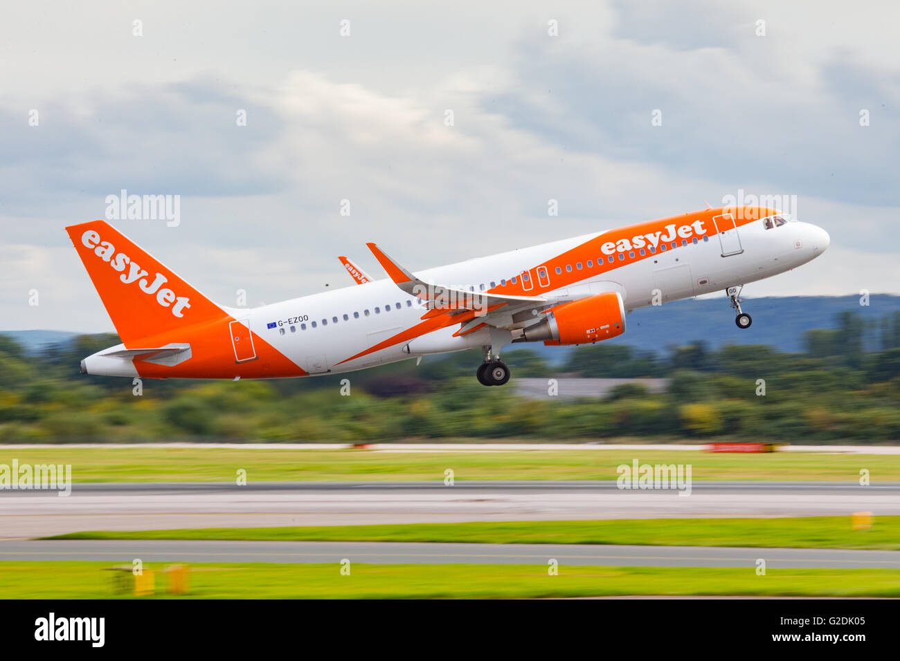 Easyjet Airbus Aircraft A320 Stock Photo - Alamy