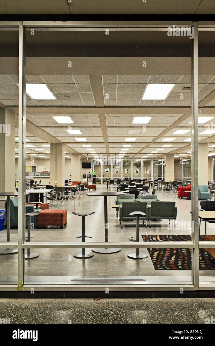 Lounge area university hi-res stock photography and images - Alamy