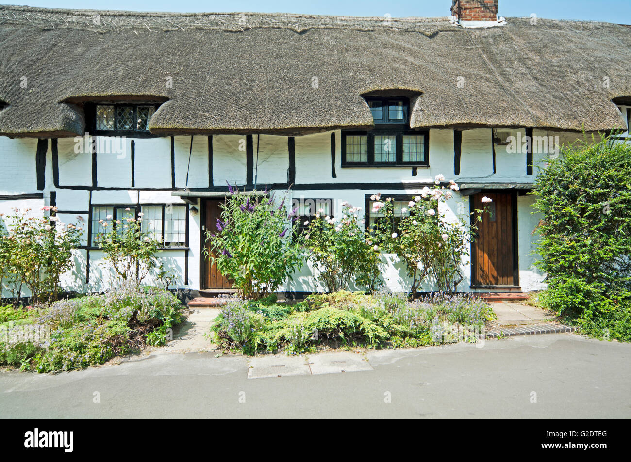 Coldharbour cottages hi-res stock photography and images - Alamy