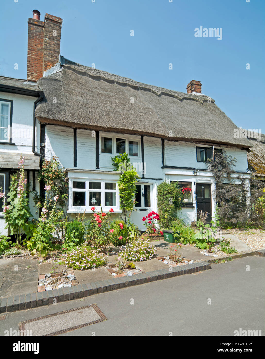 Coldharbour cottages hi-res stock photography and images - Alamy