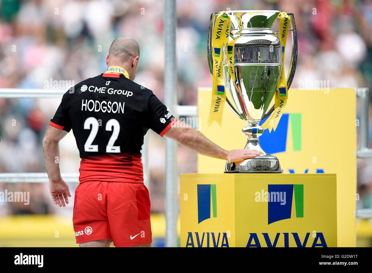 Saracens' Charlie Hodgson with the Aviva Premiership trophy after ...