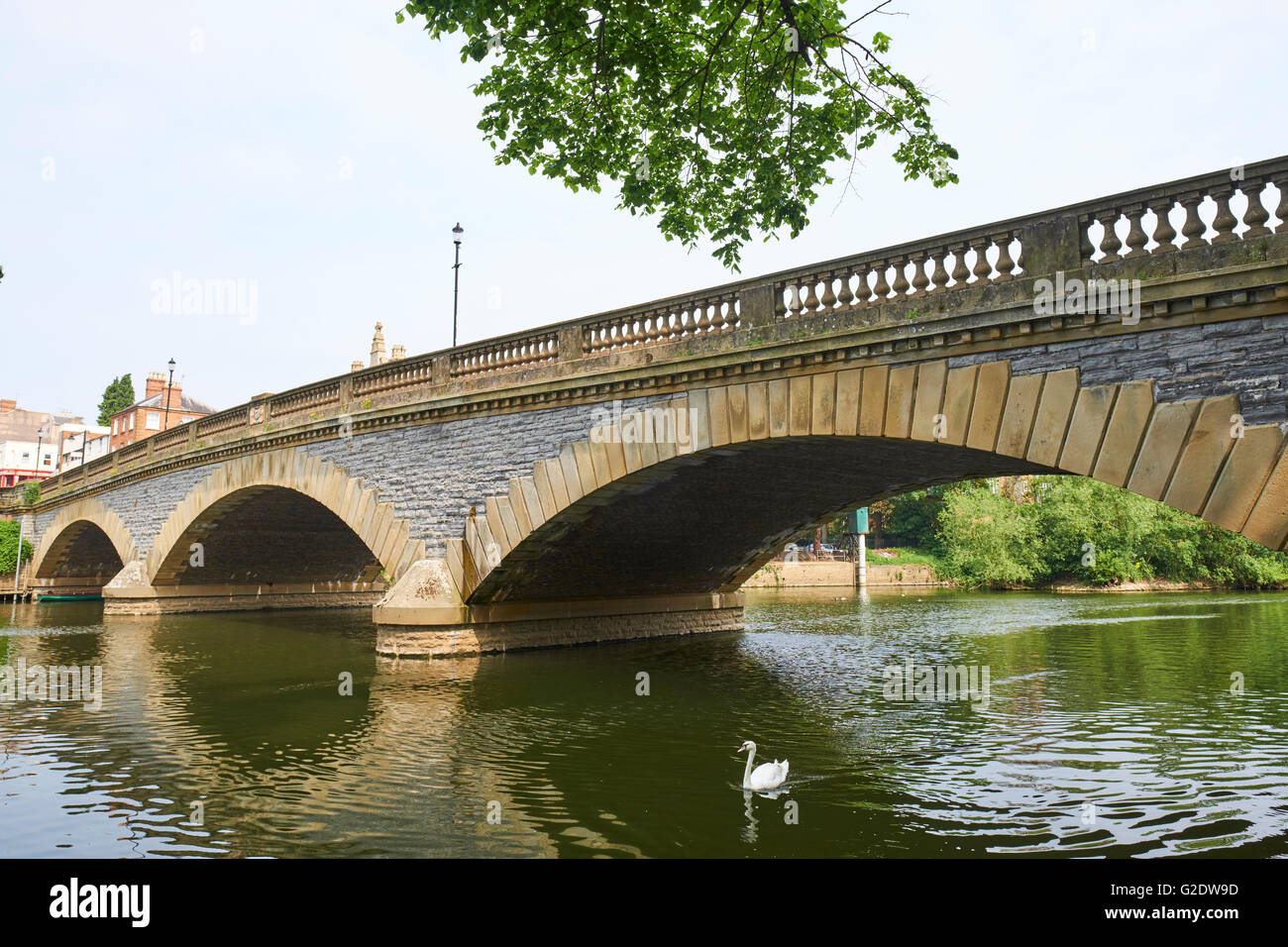 Workman Bridge Viewed From Workman Gardens Waterside Evesham Wychavon ...