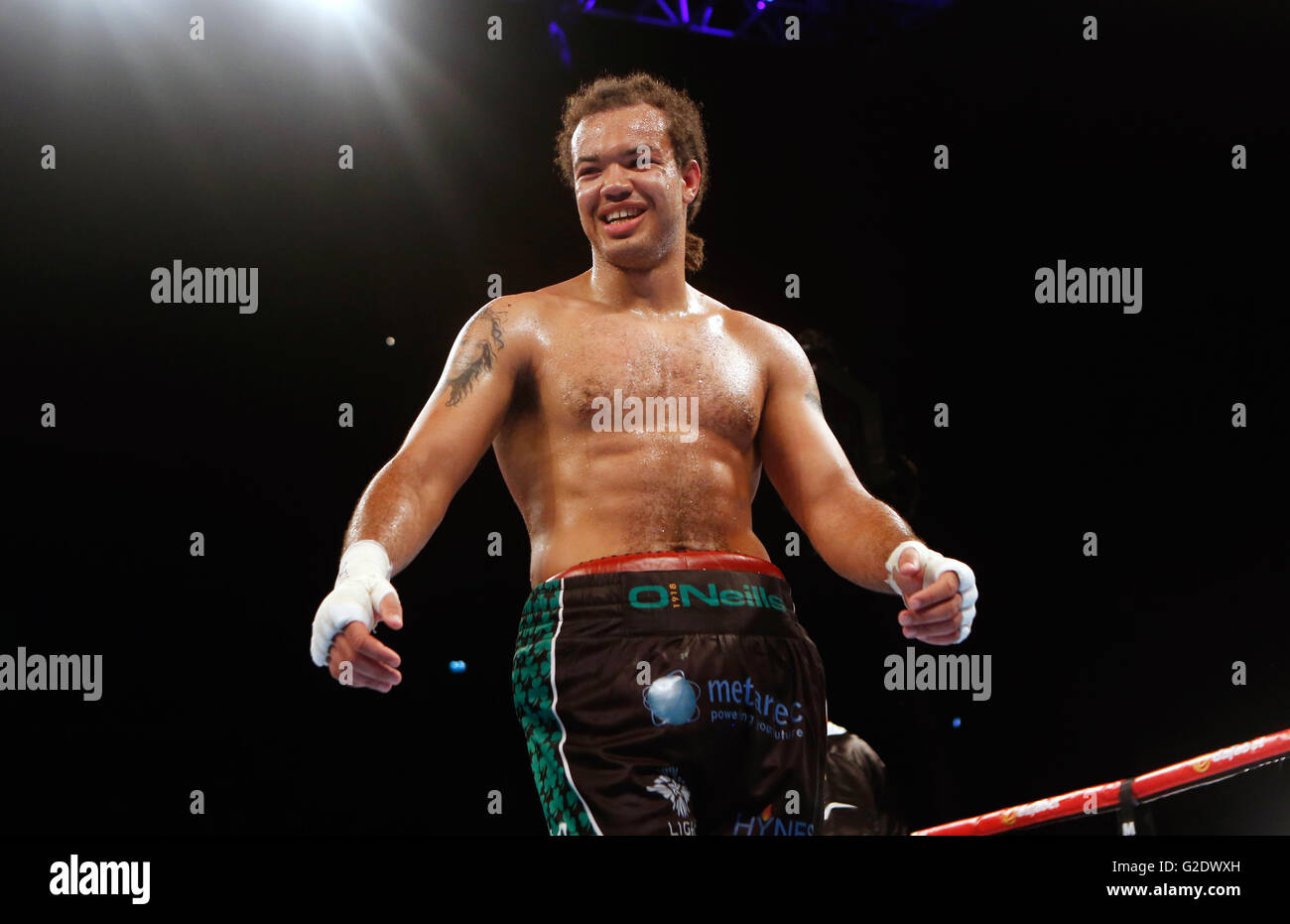 Tommy McCarthy celebrates beating Jon Lewis Dickinson in their ...