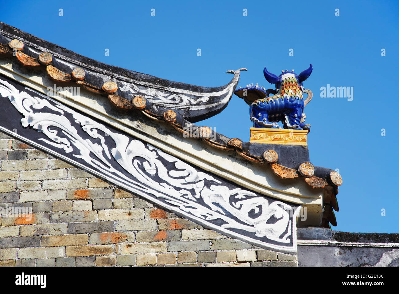 Roof of Tang Chung Ling Ancestral Hall, Tsz Tong Tsuen village, Fanling ...