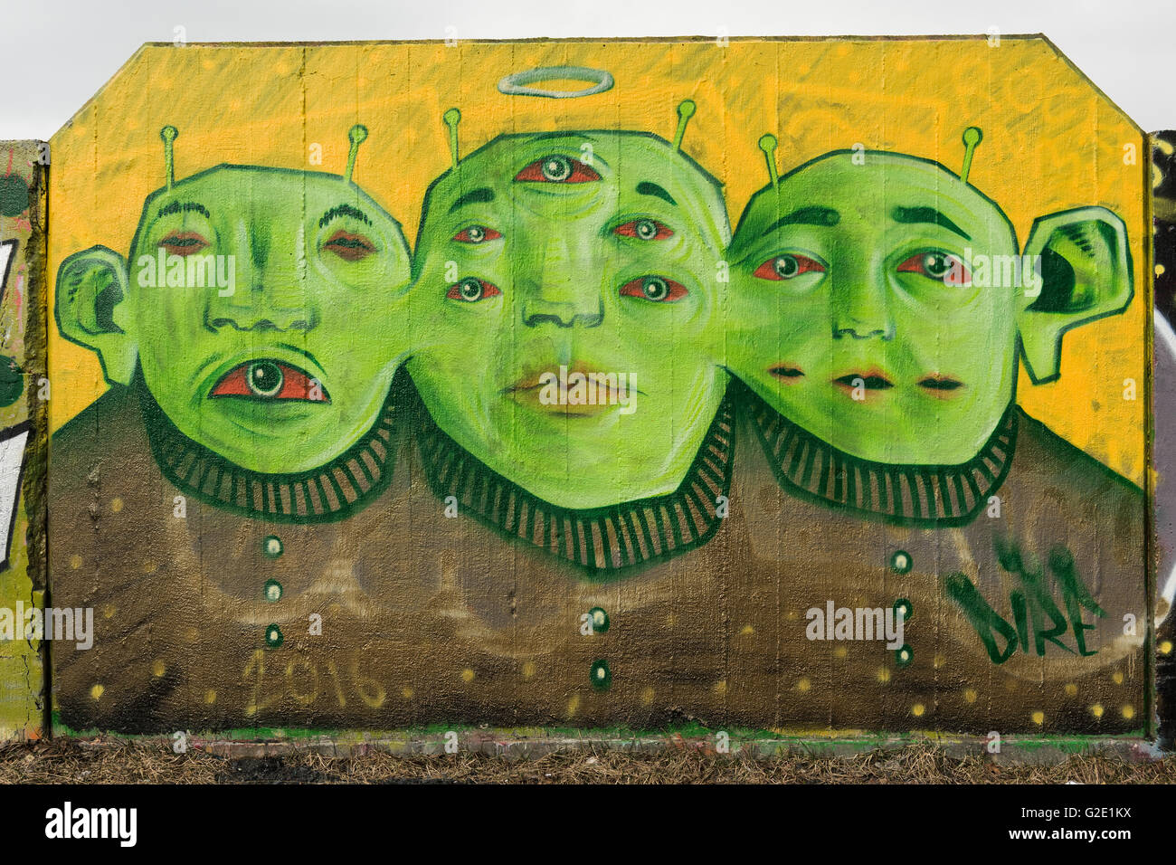 Aliens wall art hi-res stock photography and images - Alamy