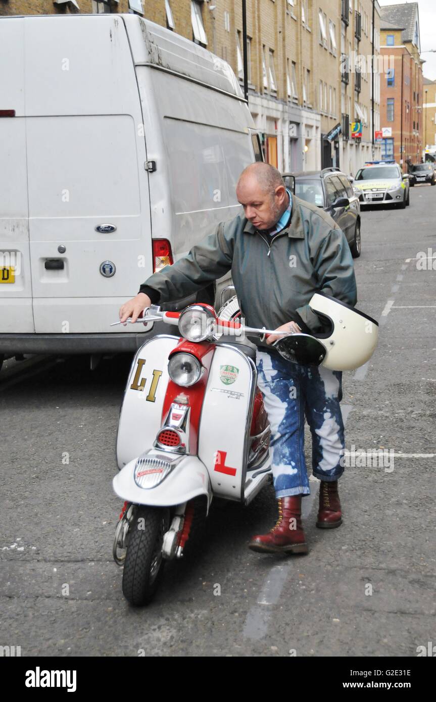 England 1960s mods red hi-res stock photography and images - Alamy