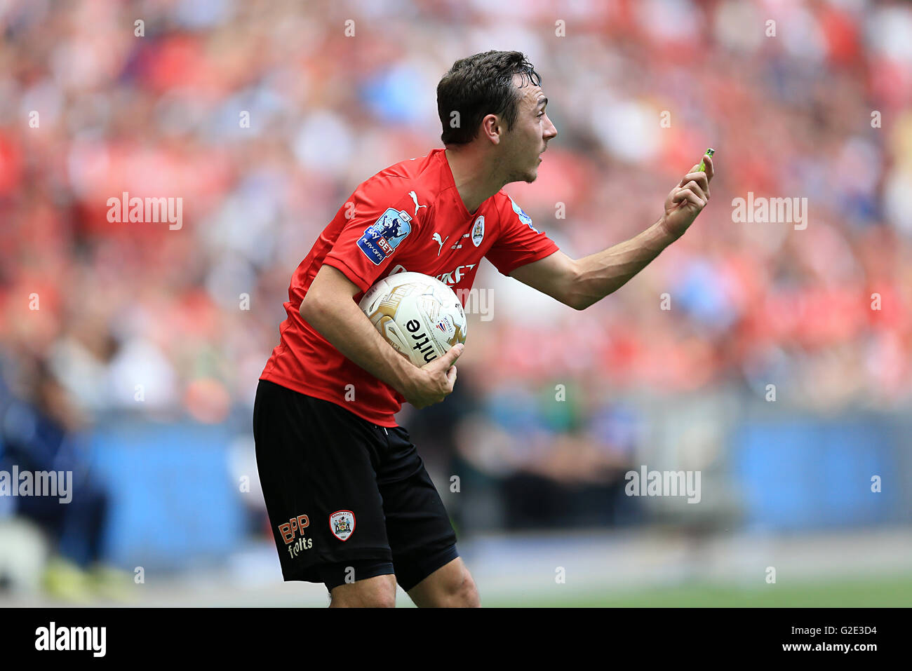 Barnsleys josh scowen hi-res stock photography and images - Alamy
