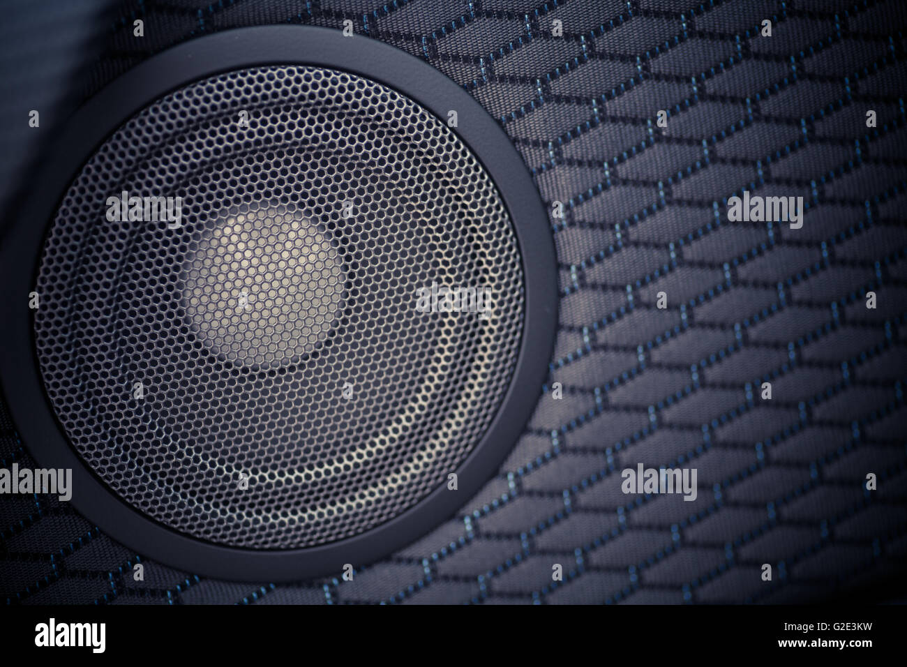 Close up shot round speaker hi-res stock photography and images - Alamy