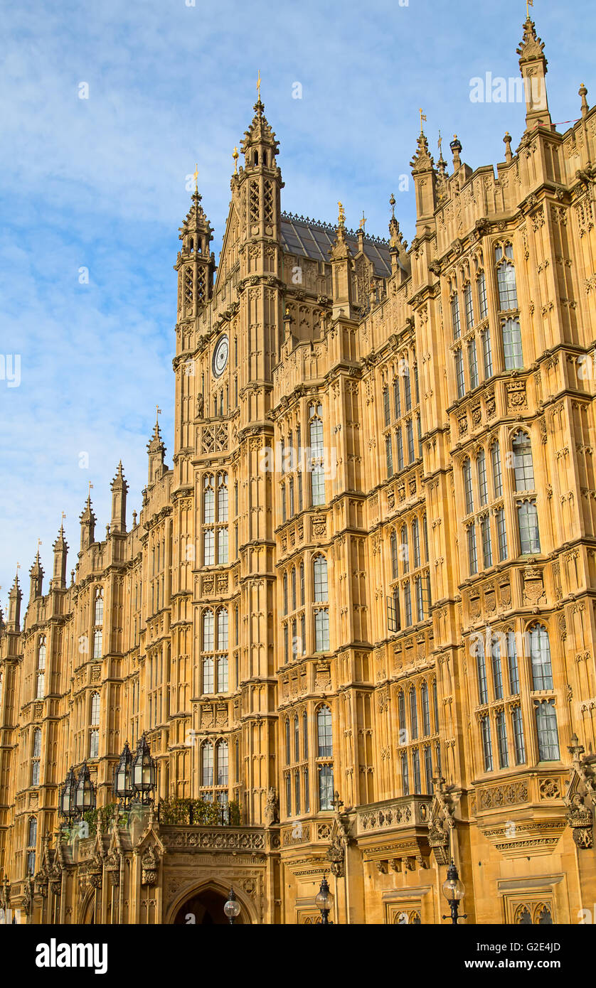 Bell time politics landmark palace of westminster tourism sightseeing ...