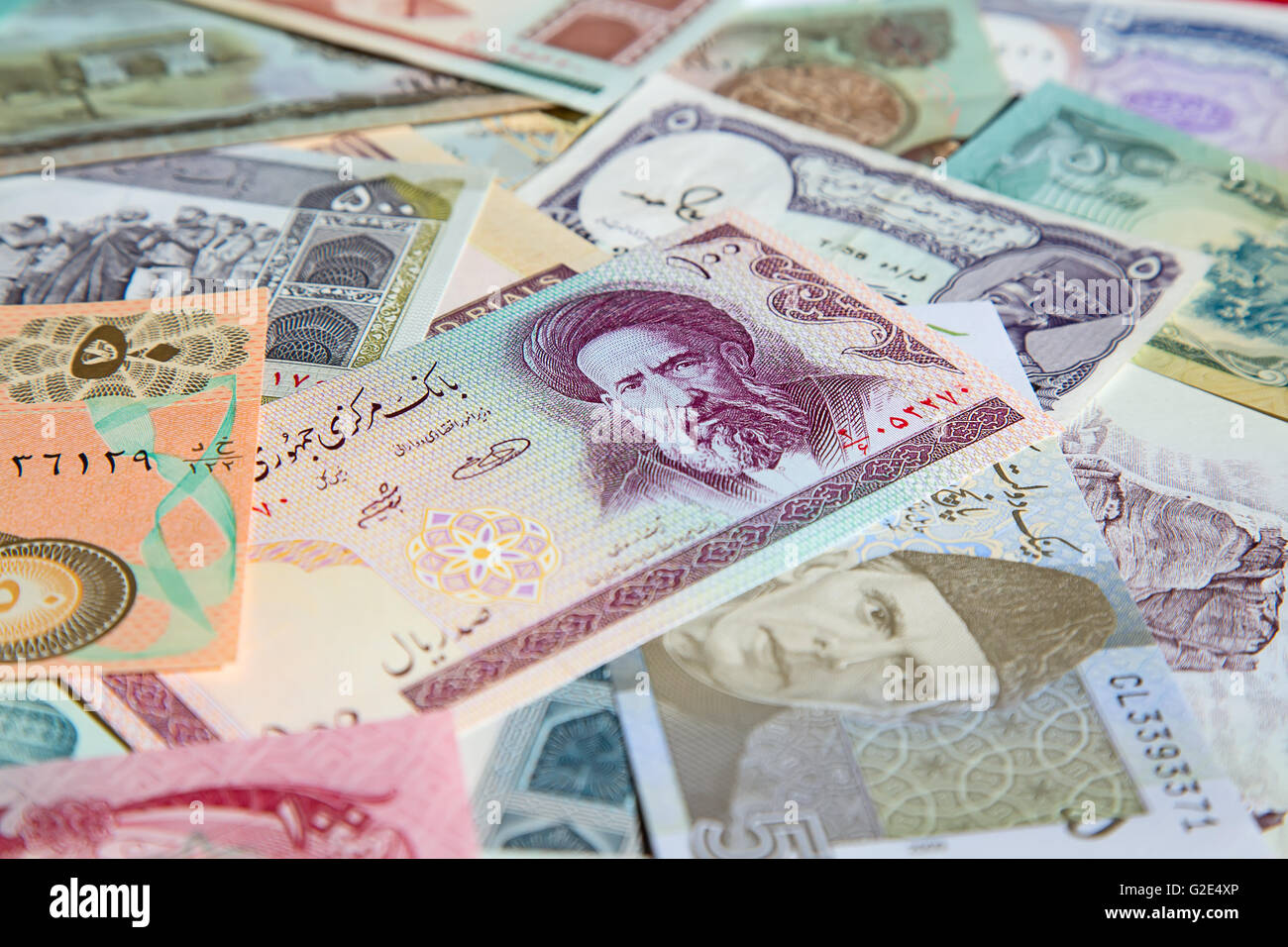 Variety of Middle East banknotes Stock Photo - Alamy