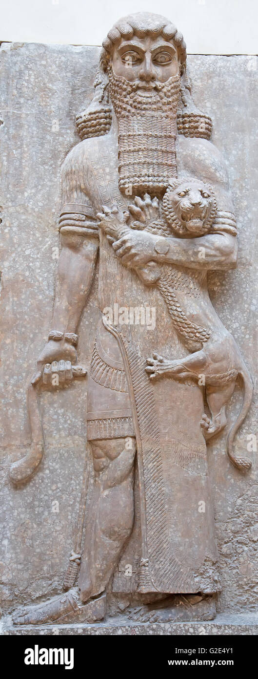 Ancient sumerian stone carving with cuneiform scripting Stock Photo - Alamy