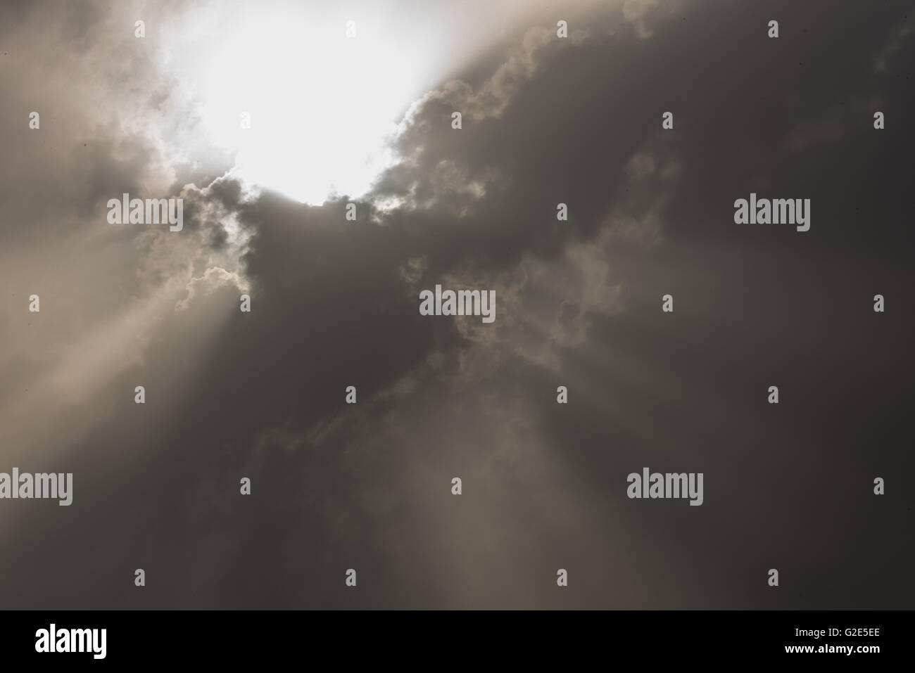 Burst of sun hi-res stock photography and images - Alamy