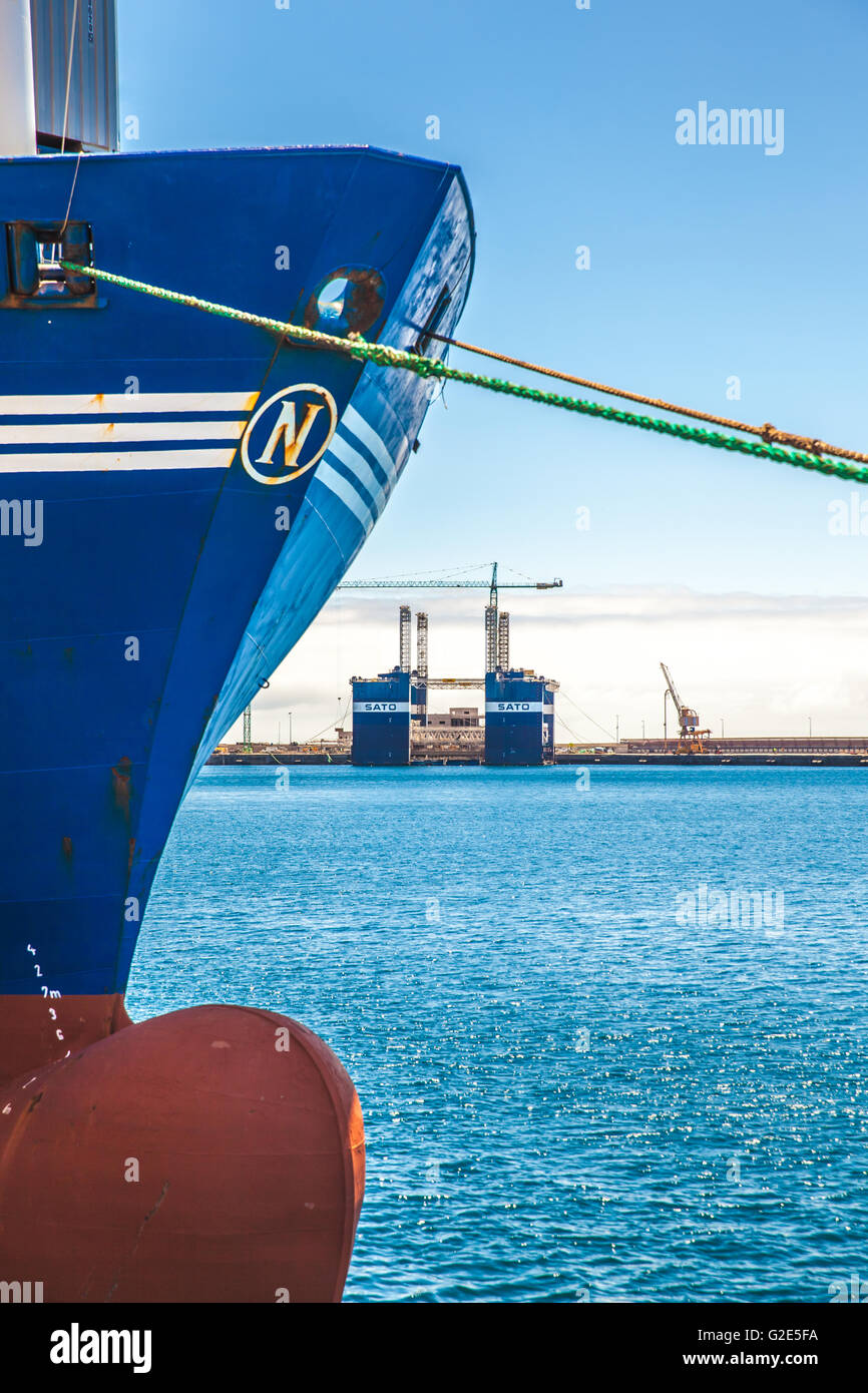 Container ship aerial jetty hi-res stock photography and images - Alamy