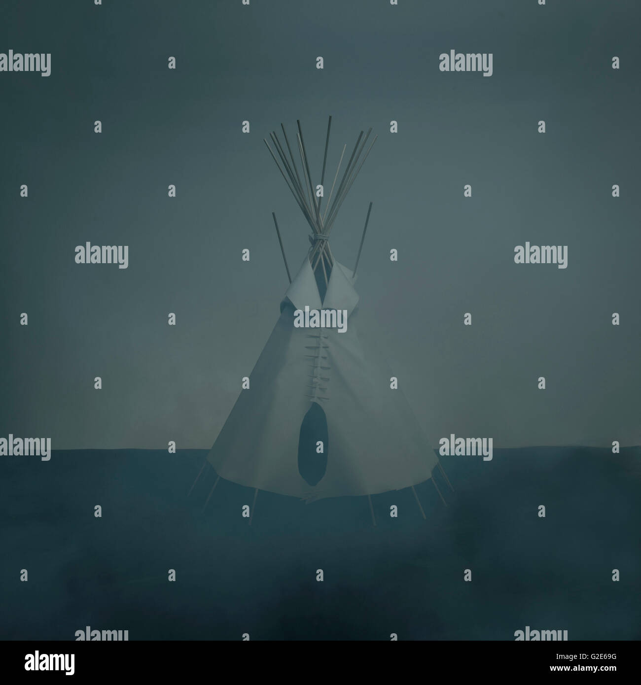 Teepee poles hi-res stock photography and images - Alamy