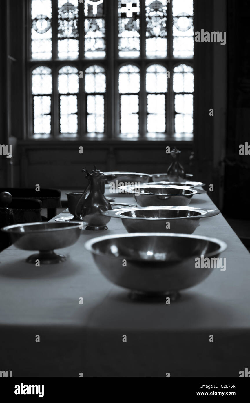 Silver service table hi-res stock photography and images - Alamy