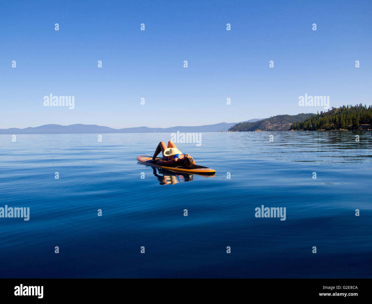 Paddleboard lake tahoe hi-res stock photography and images - Alamy