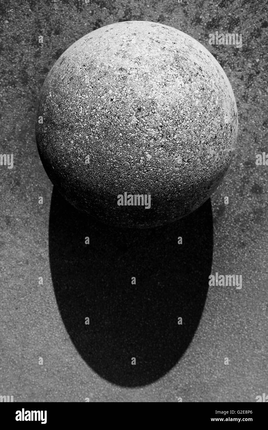 Round Sculpture, Abstract Stock Photo - Alamy