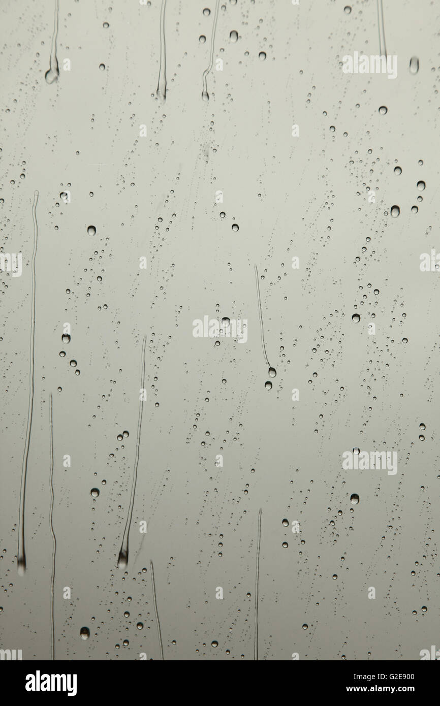 Raindrops window hi-res stock photography and images - Alamy