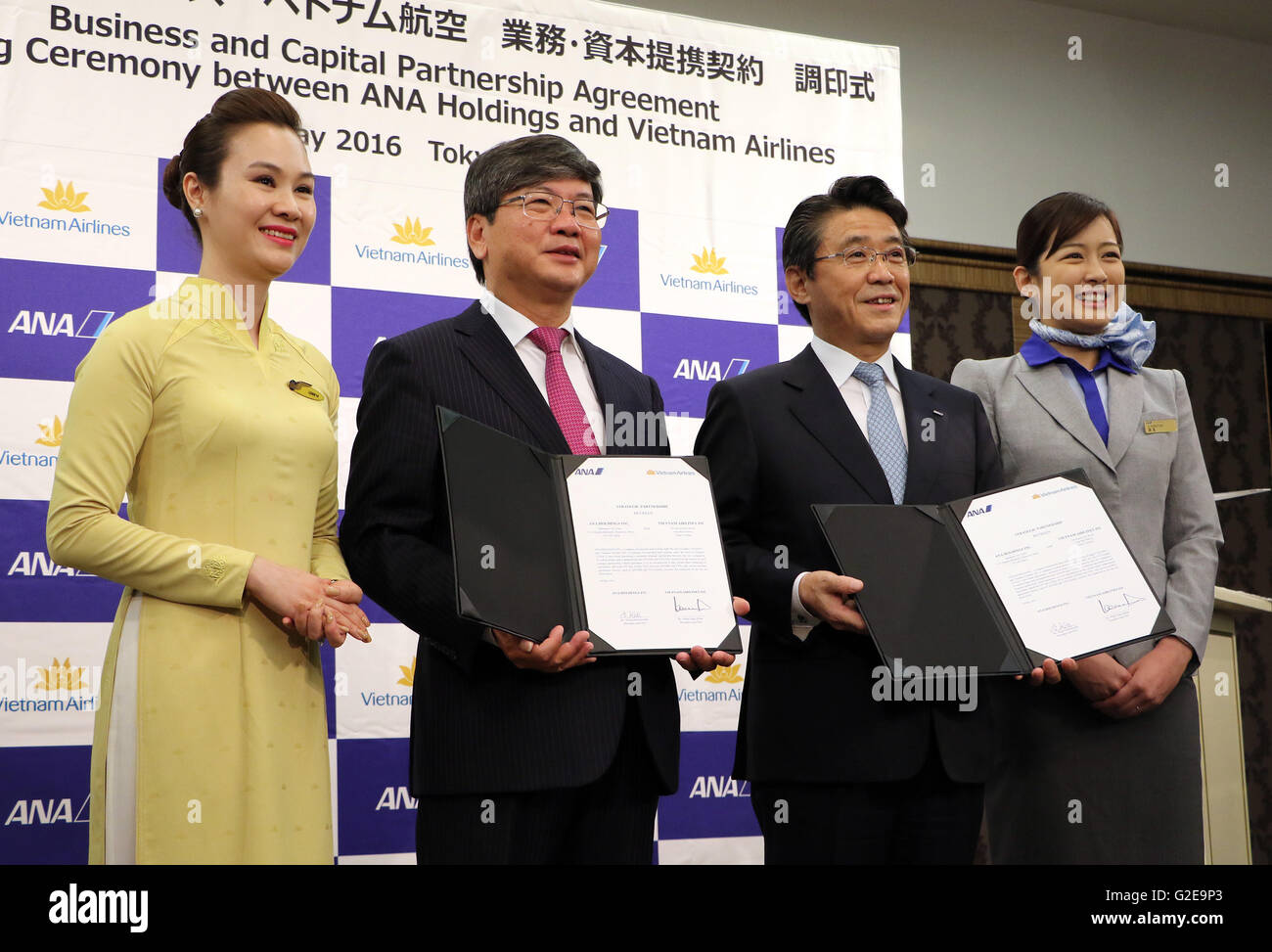 Tokyo, Japan. 28th May, 2016. Vietnam Airlines president Phan Ngoc Minh ...