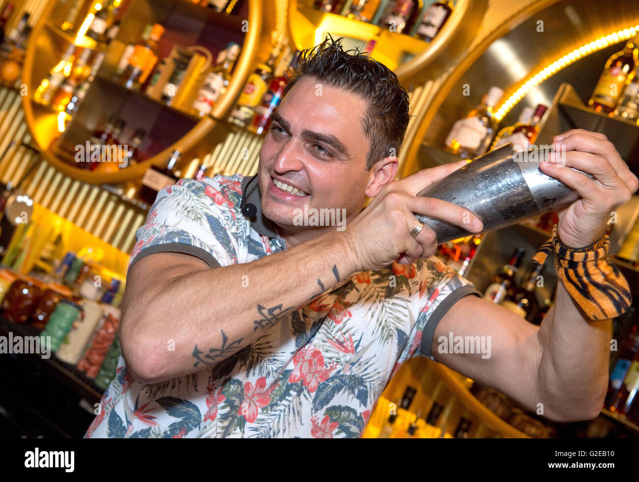 Mahiki bar hi-res stock photography and images - Alamy
