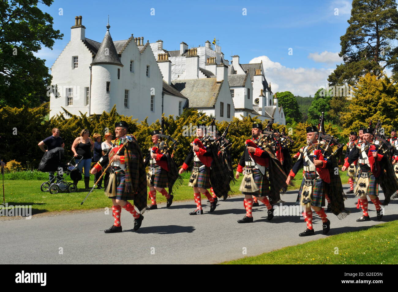 Atholl highlanders hi-res stock photography and images - Alamy
