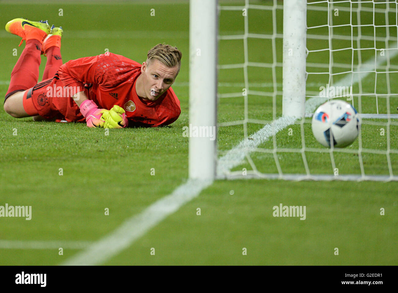 Goalkeeper missing soccer ball hi-res stock photography and images - Alamy
