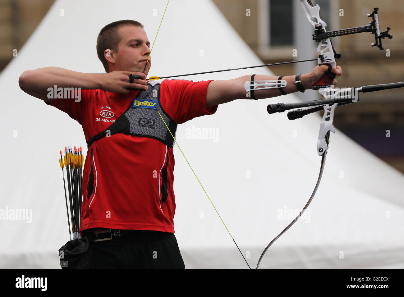 Olympic archery hi-res stock photography and images - Alamy