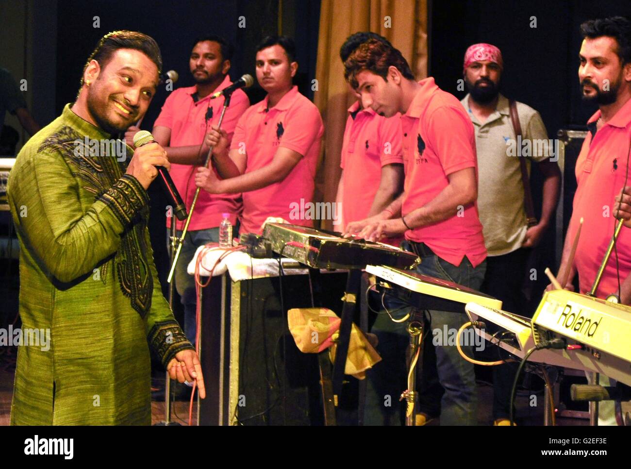 Master saleem hi-res stock photography and images - Alamy