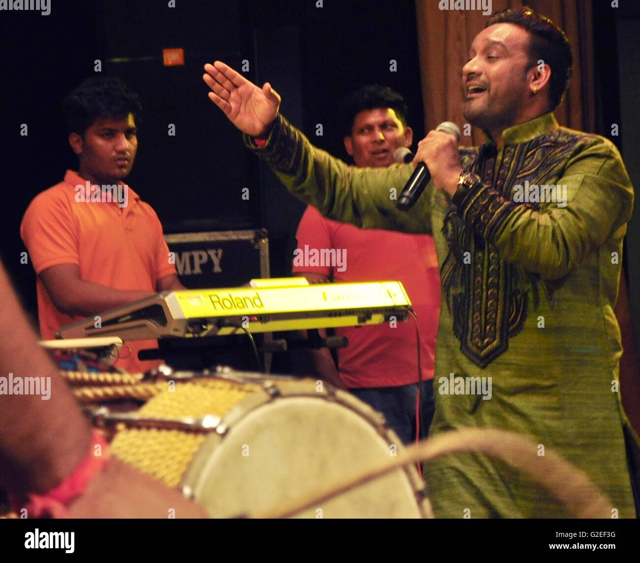 Master saleem hi-res stock photography and images - Alamy