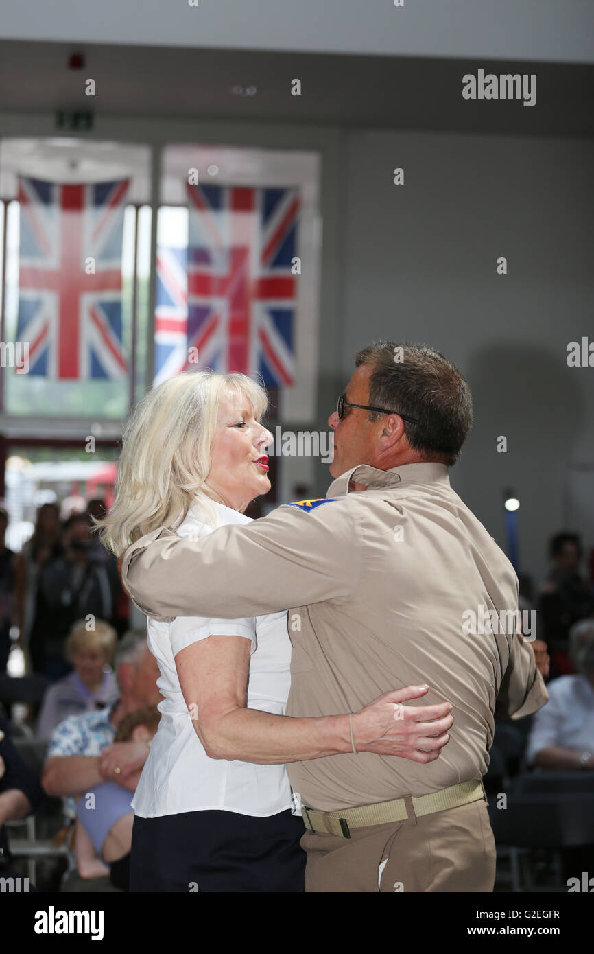 1940s dance army hi-res stock photography and images - Alamy