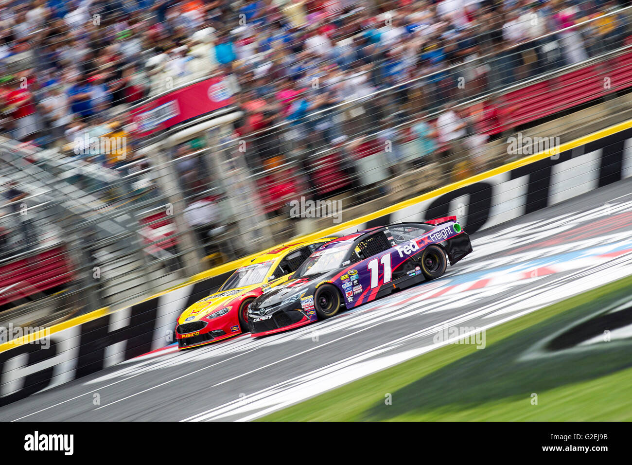 Denny hamlin 2016 hi-res stock photography and images - Alamy