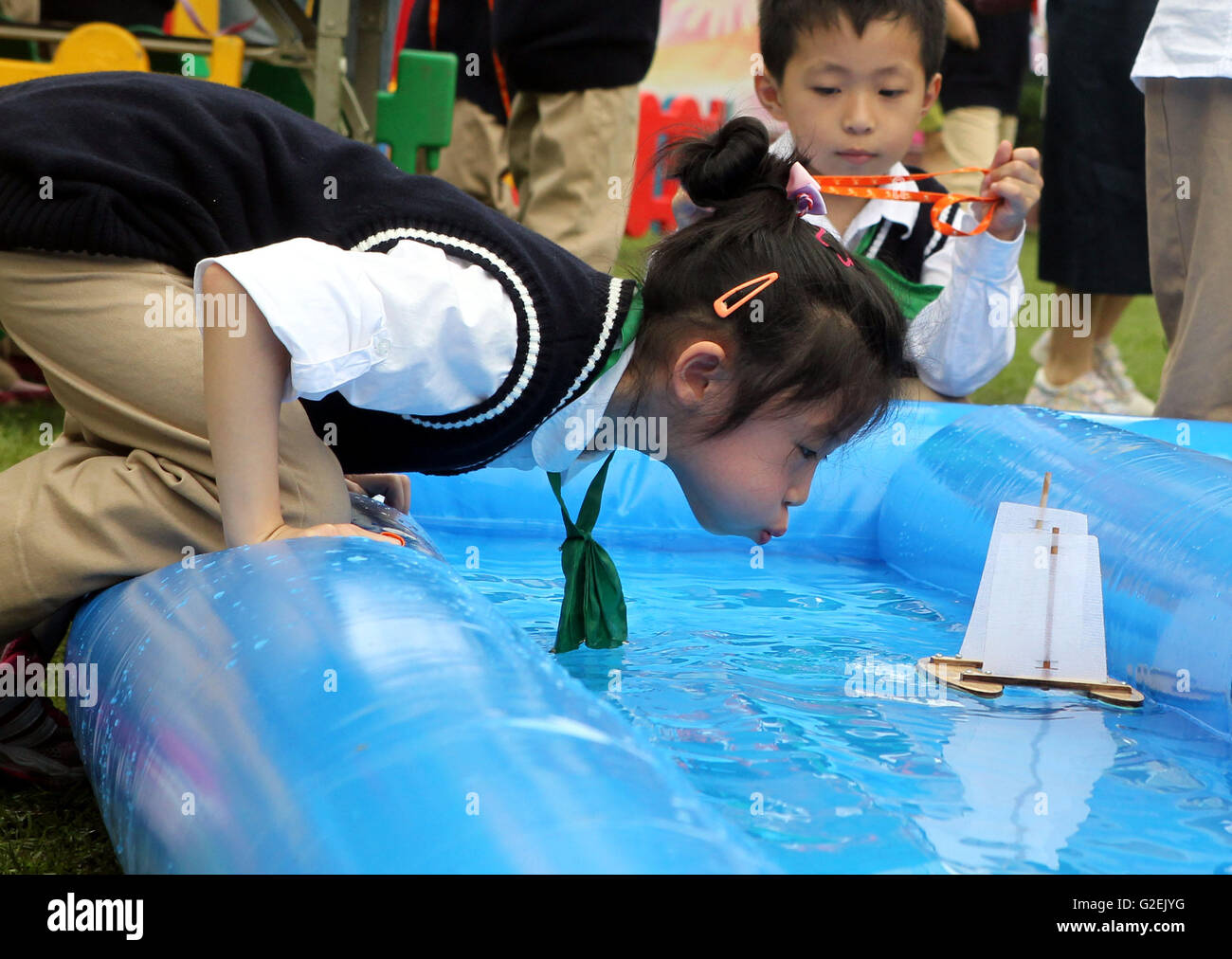Shanghai Childrens Palace High Resolution Stock Photography and Images ...