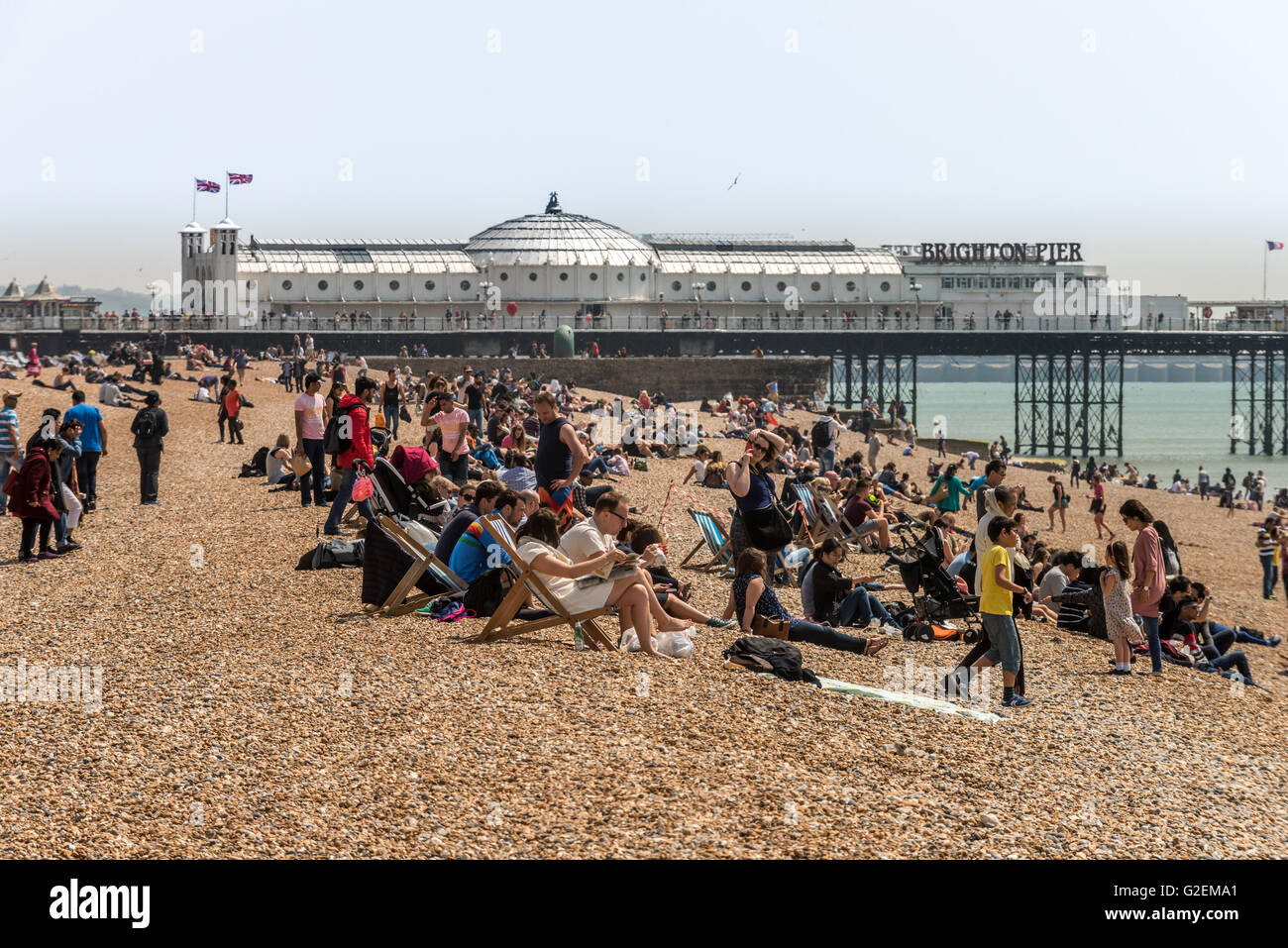 Brighton, UK. 29th May, 2016. The scene on Brighton beach on this ...