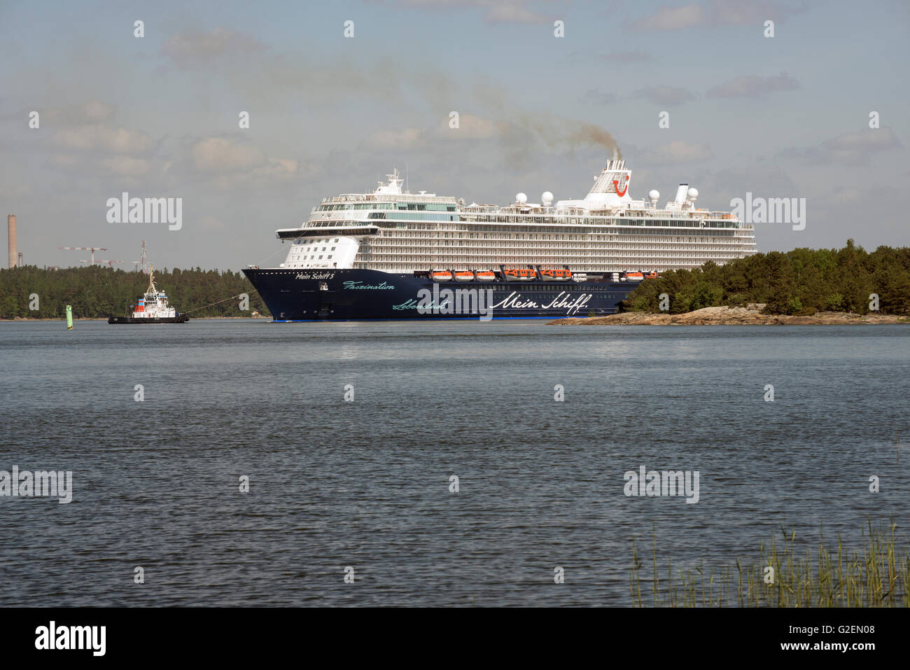 Turku, Finland. 30th May, 2016. The newest cruise ship for the German ...