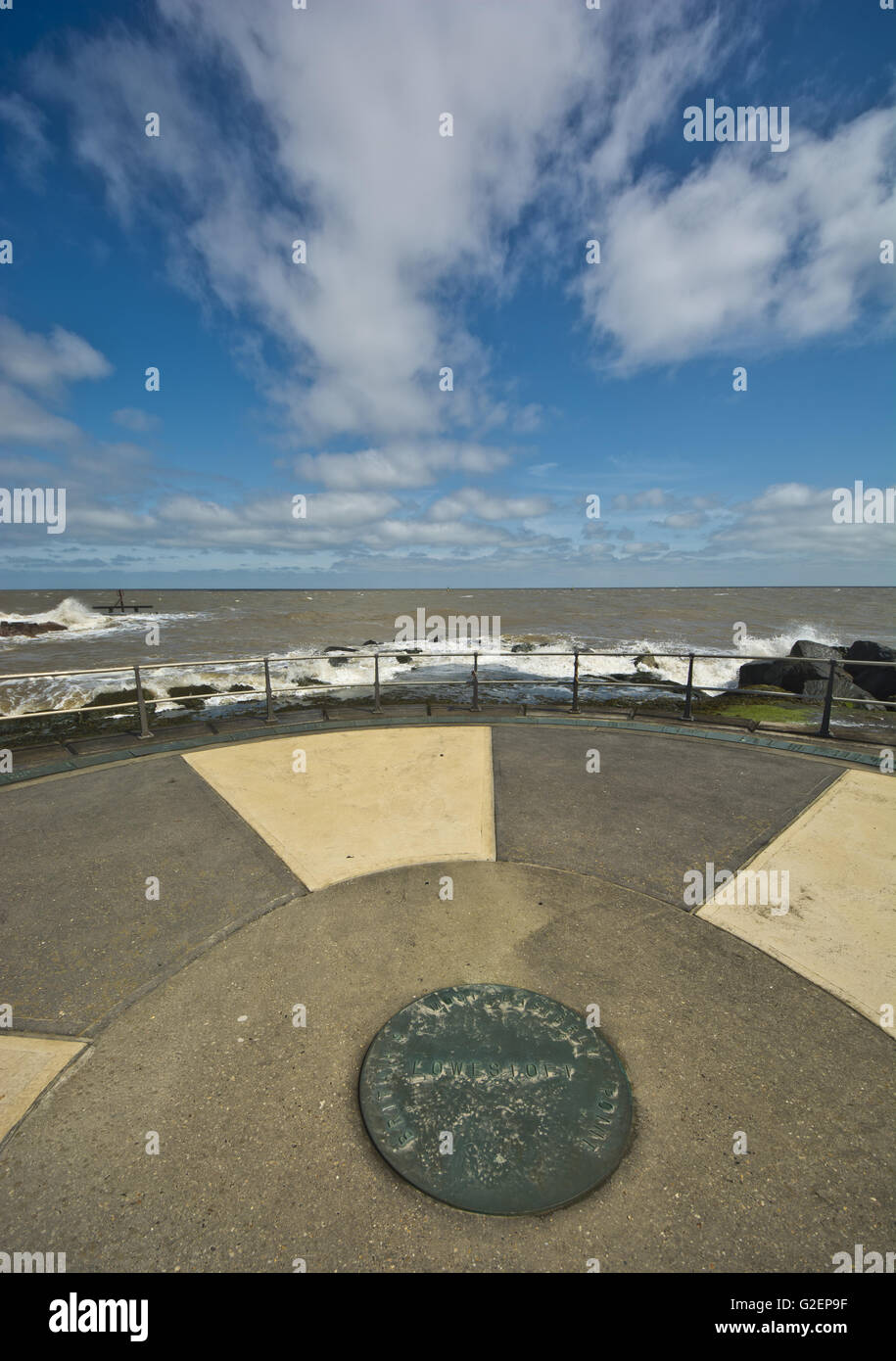 Euroscope Ness point Lowestoft Stock Photo - Alamy