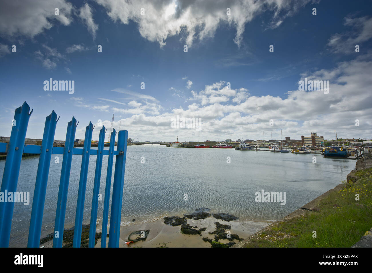 Lowestoft harbour hi-res stock photography and images - Alamy