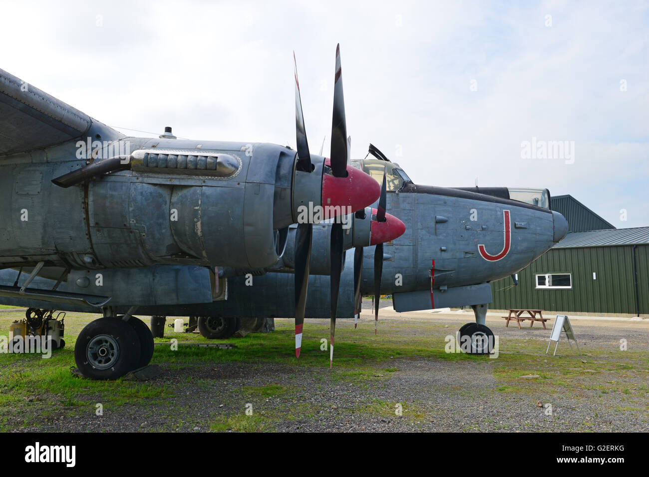 Avro shackleton hi-res stock photography and images - Alamy