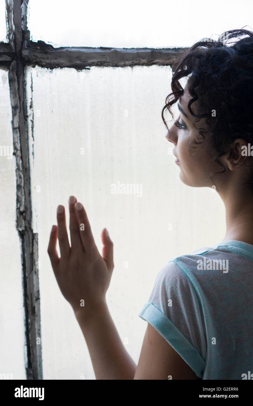 Woman silhouette sad High Resolution Stock Photography and Images - Alamy