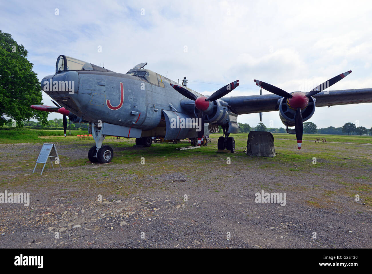 Shackleton bomber hi-res stock photography and images - Alamy